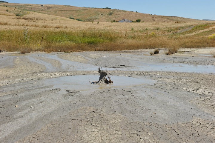 Castelfranco in Miscano e il fenomeno delle Bolle della Malvizza